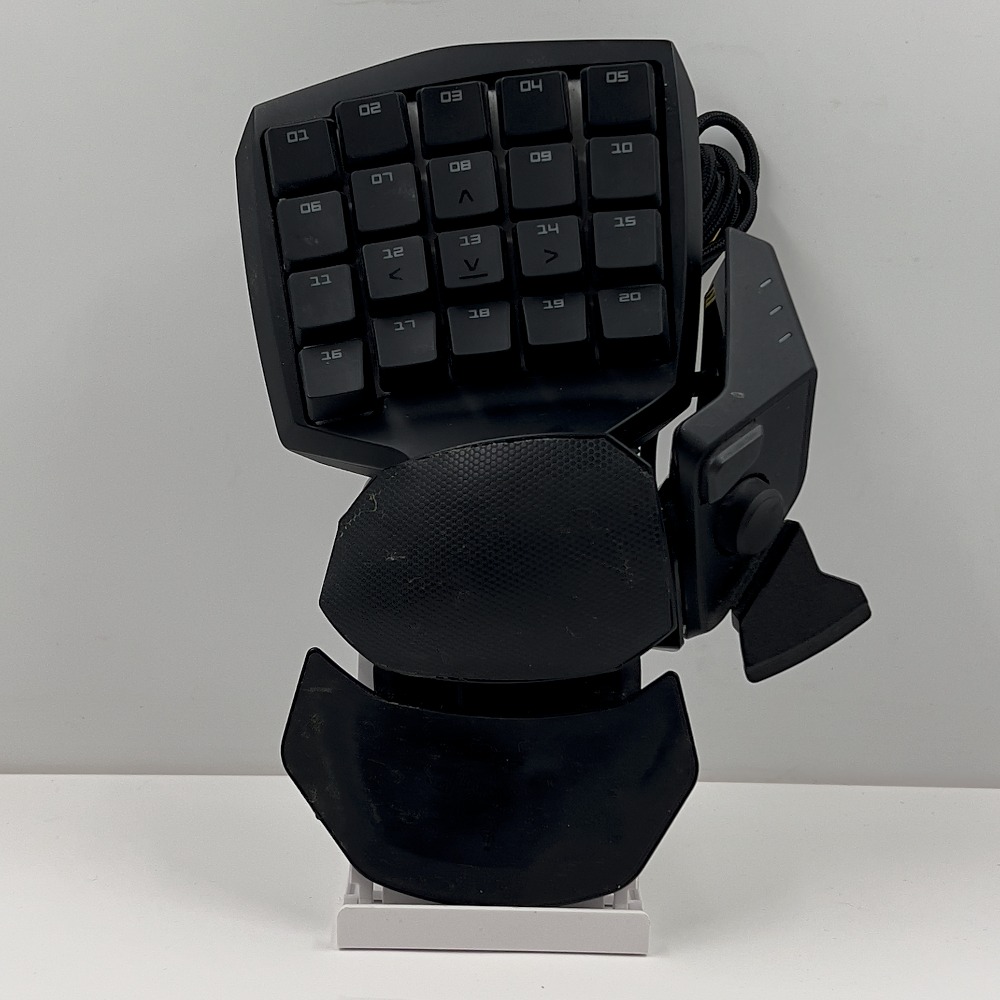 Used RAZER ORBWEAVER CHROMA GAMING KEYPAD - Own4Less